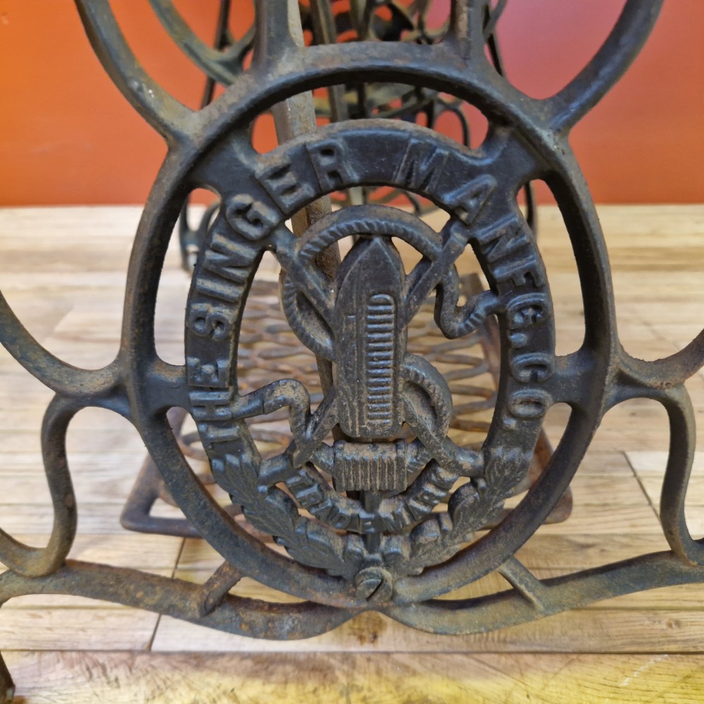 Singer Sewing Machine With Formica Table Top