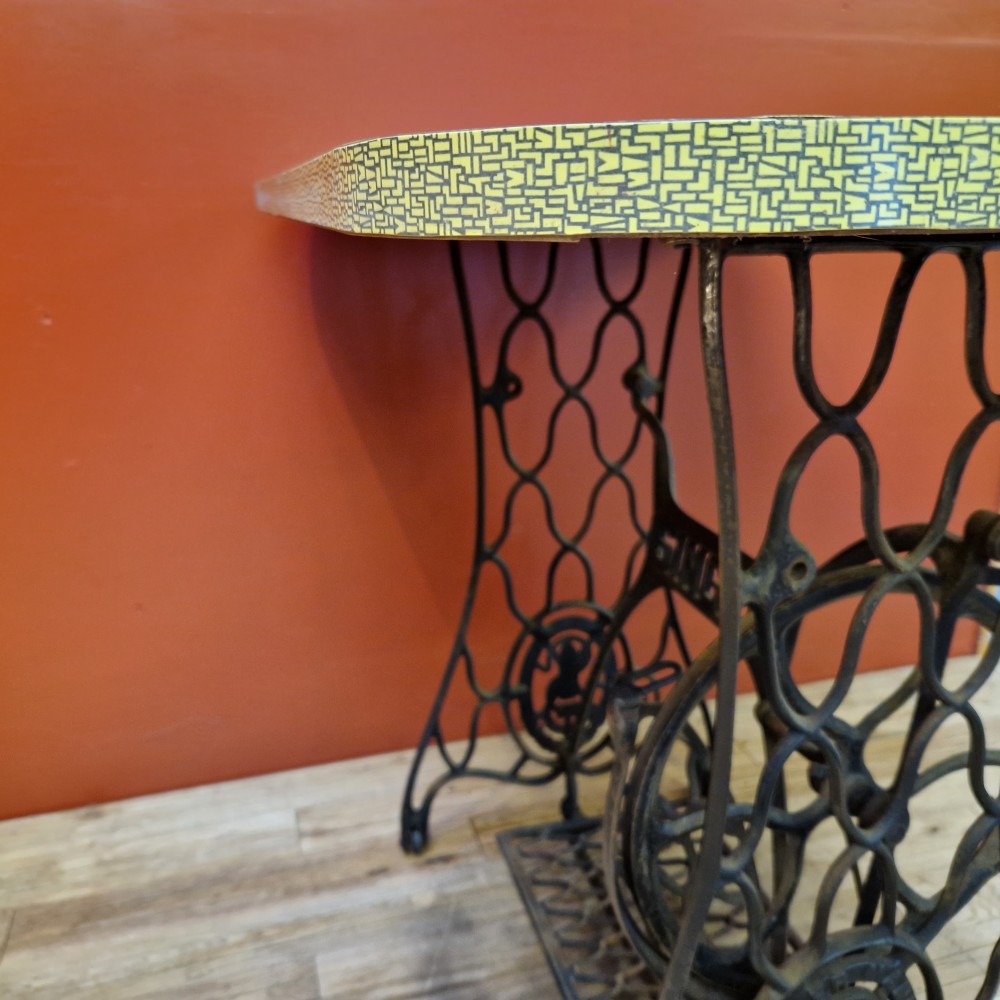 Singer Sewing Machine With Formica Table Top